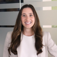 Halle Miller, MBA : Apriem